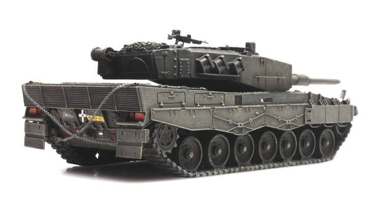Leopard 2A4 model do sklejnaia Artitec